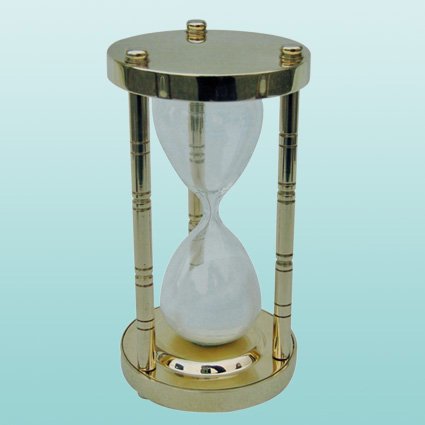 Timeglas - køb dit flotte timeglas i messing eller træ hos Nauticum.dk